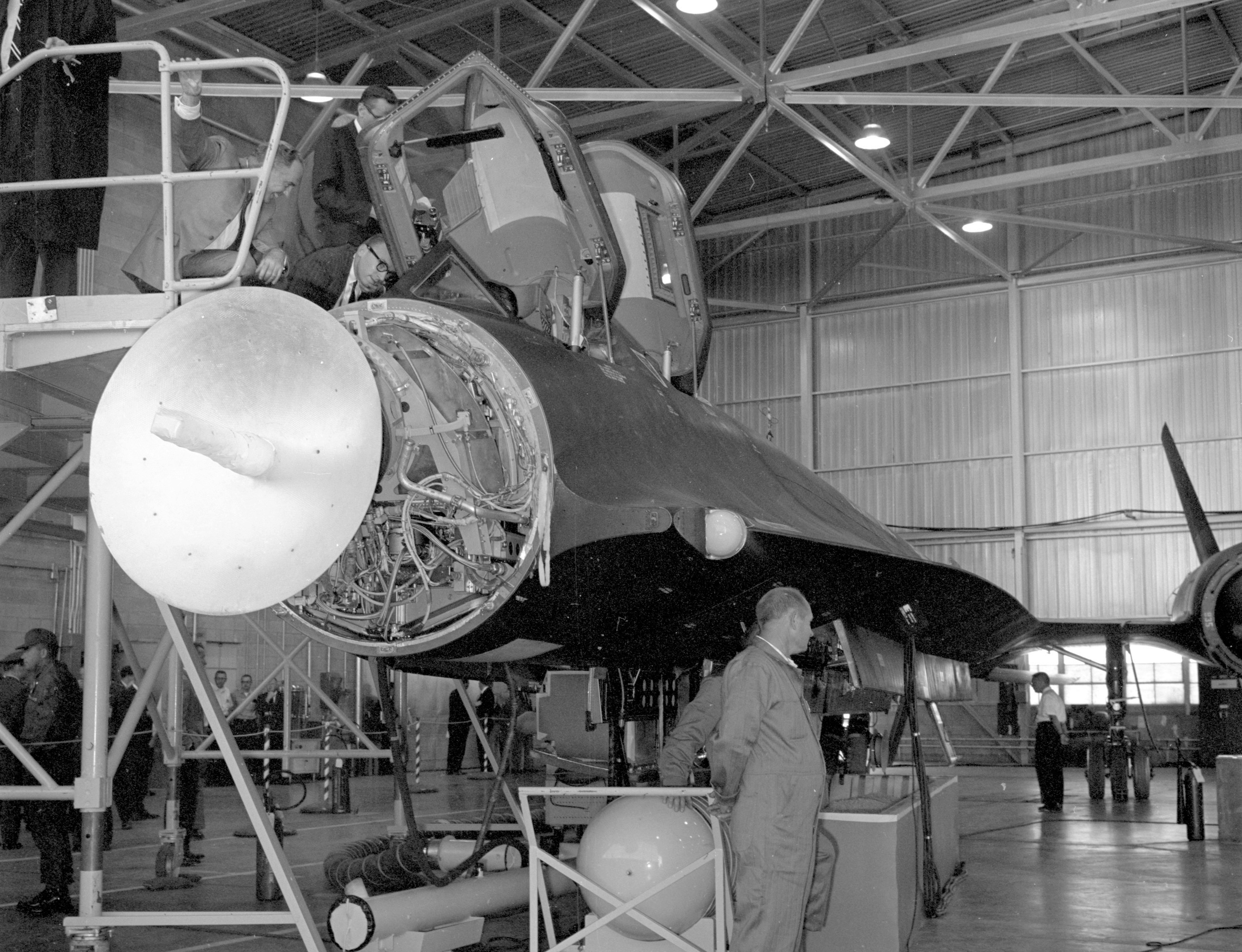 FLASHBACK: Triplesonic Interceptors: The F-103, F-108 & YF-12A > Air ...